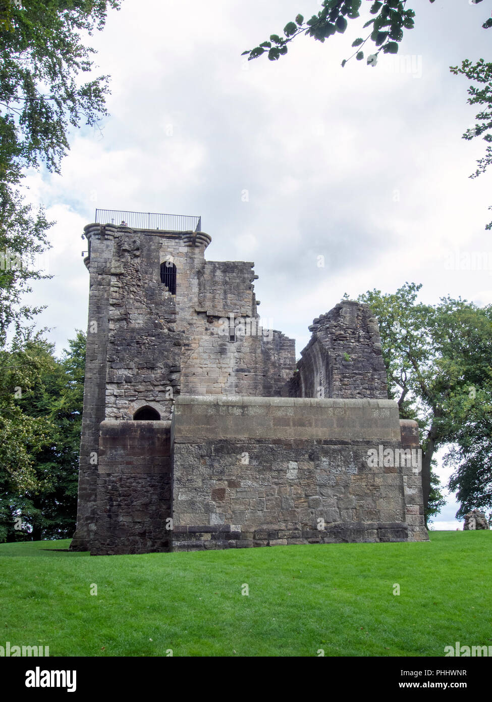 Crookston castle glasgow hi-res stock photography and images - Alamy