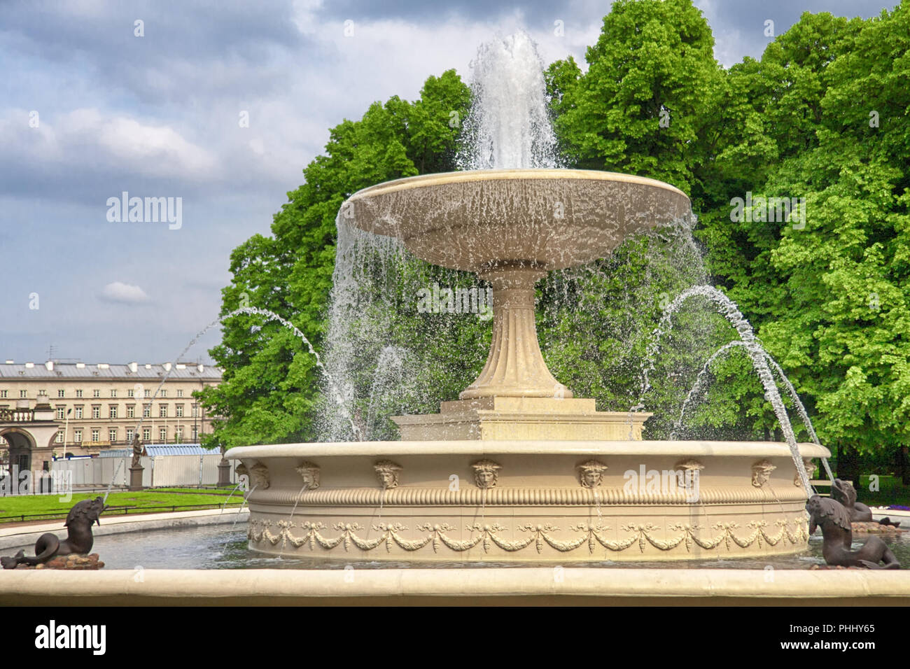 Water in city hi-res stock photography and images - Alamy