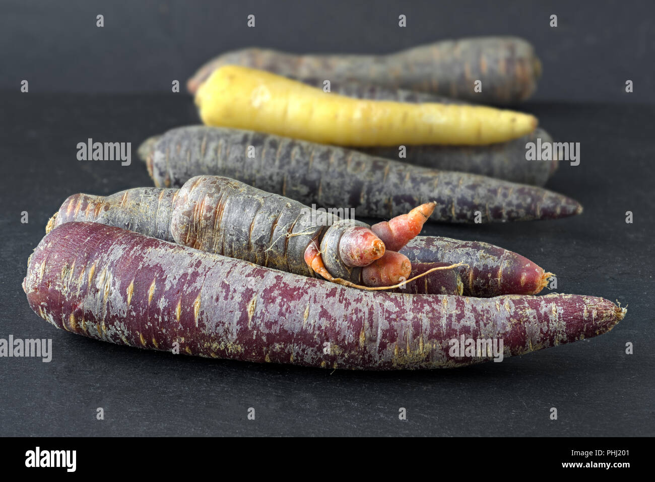 Violet carrots hi-res stock photography and images - Alamy