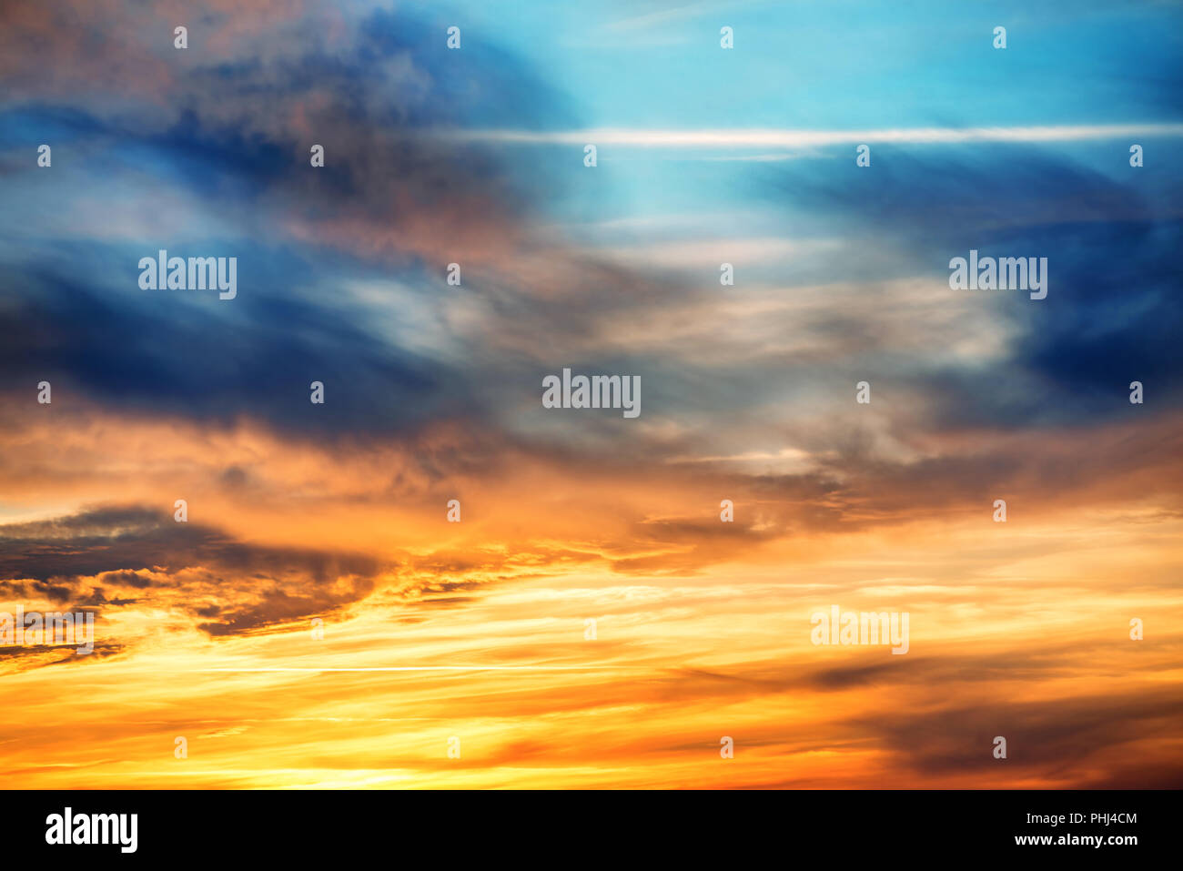 Purple sky sunset on hi-res stock photography and images - Alamy