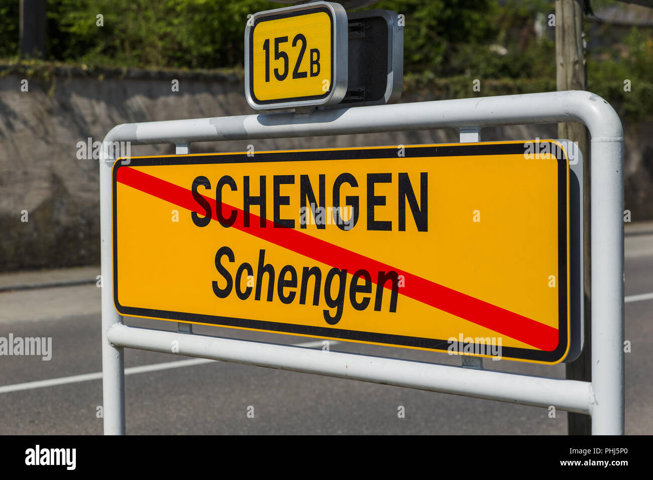 Schengen flags hi-res stock photography and images - Alamy