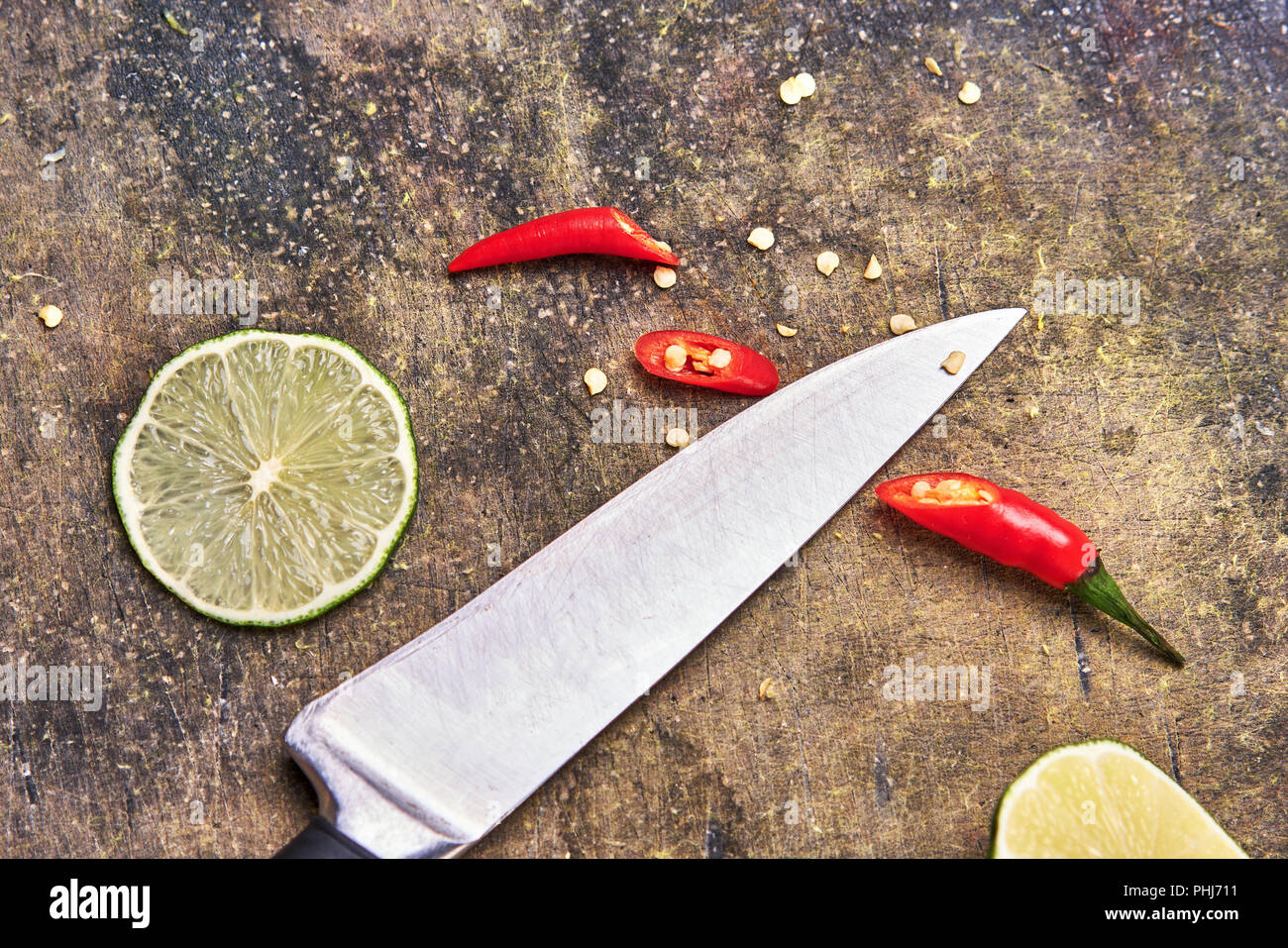 Butcher knife chopping block hi-res stock photography and images - Alamy