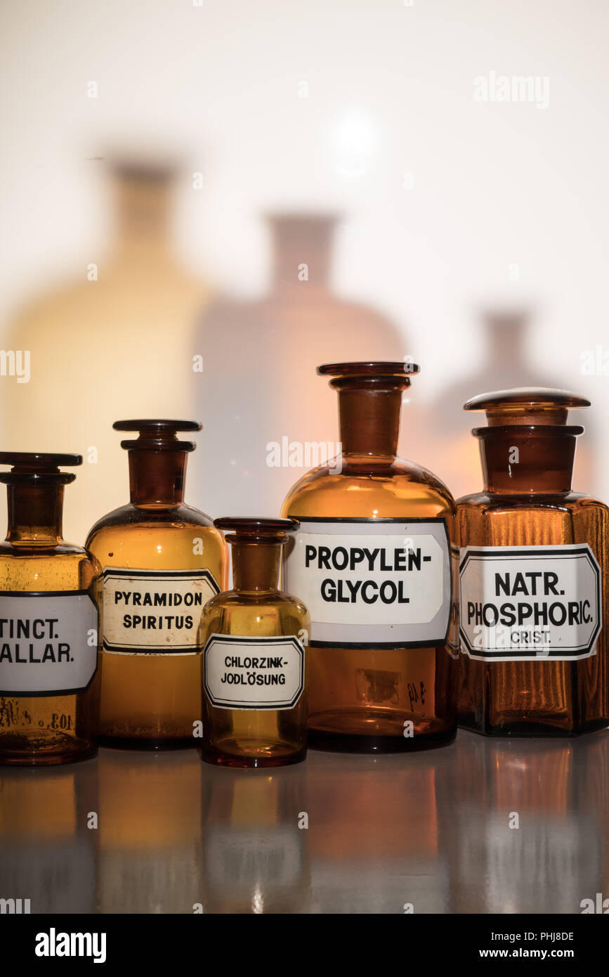 Pharmaceutical glass jars in the laboratory Stock Photo - Alamy