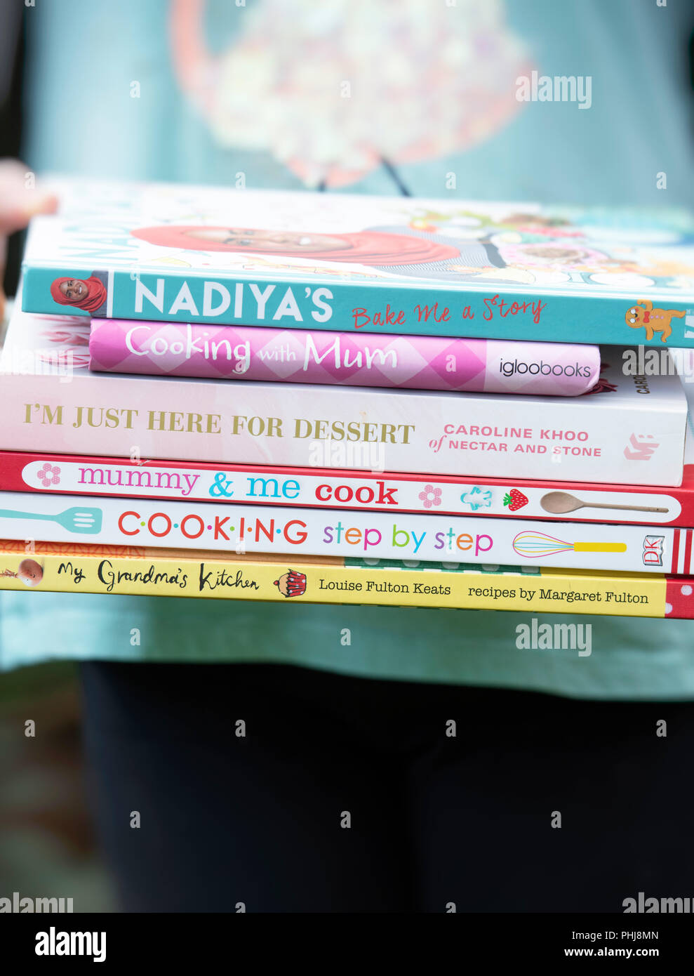 Children's books stack hi-res stock photography and images - Alamy