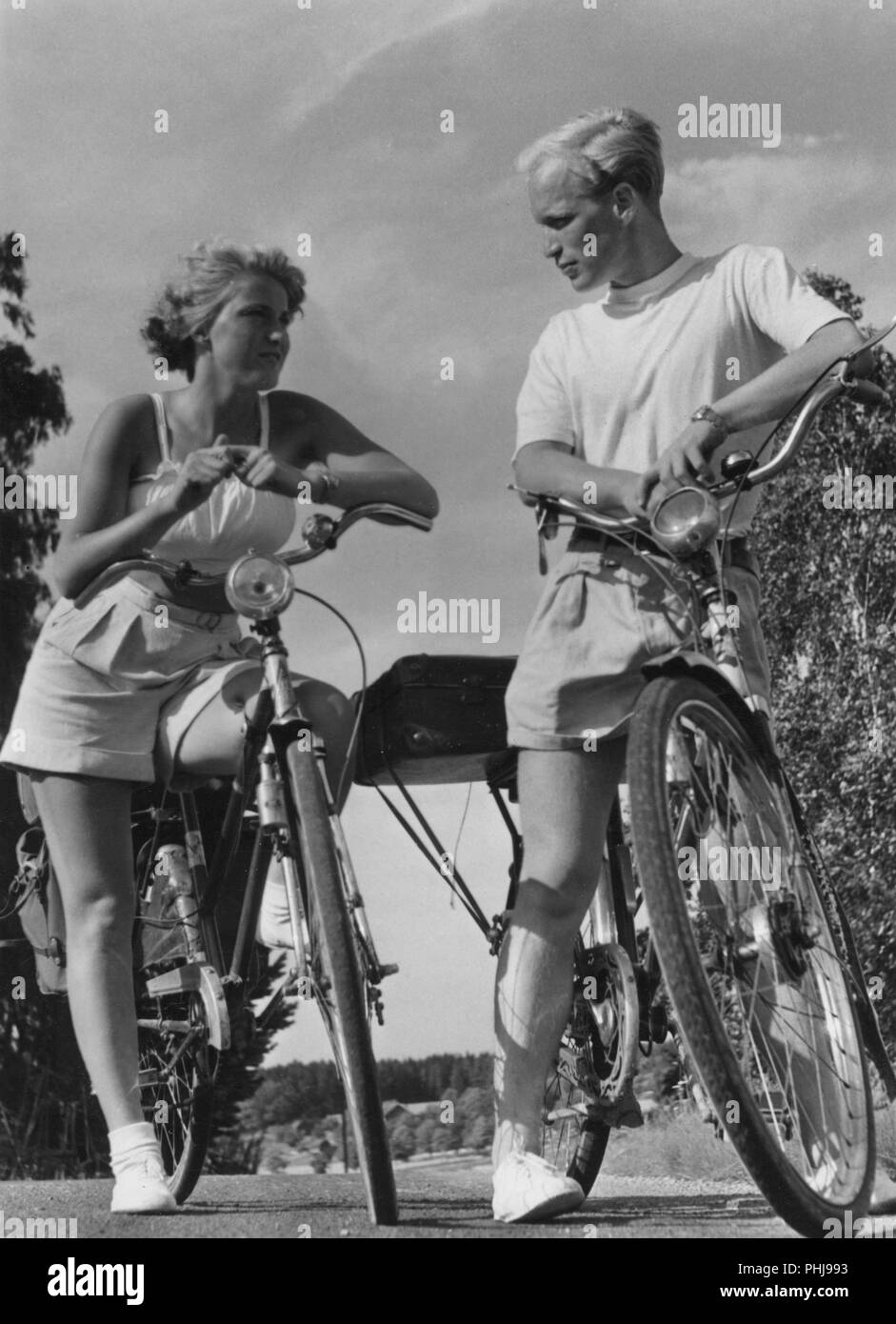 1950s cycling hi-res stock photography and images - Alamy