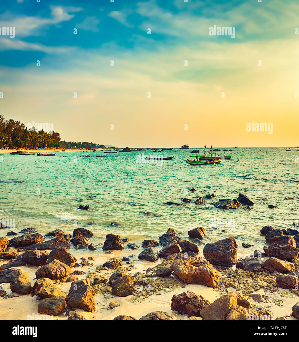 Beautiful indian landscape hi-res stock photography and images - Alamy