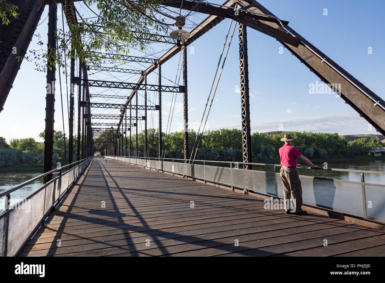 The Walking Bridge across the Missouri River is an Historic Landmark in ...