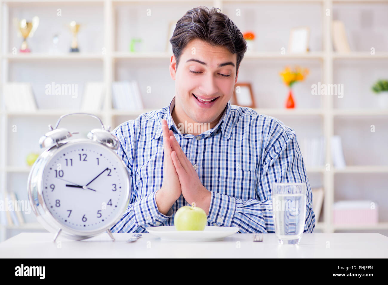 Concept of slow service in the restaurant Stock Photo - Alamy