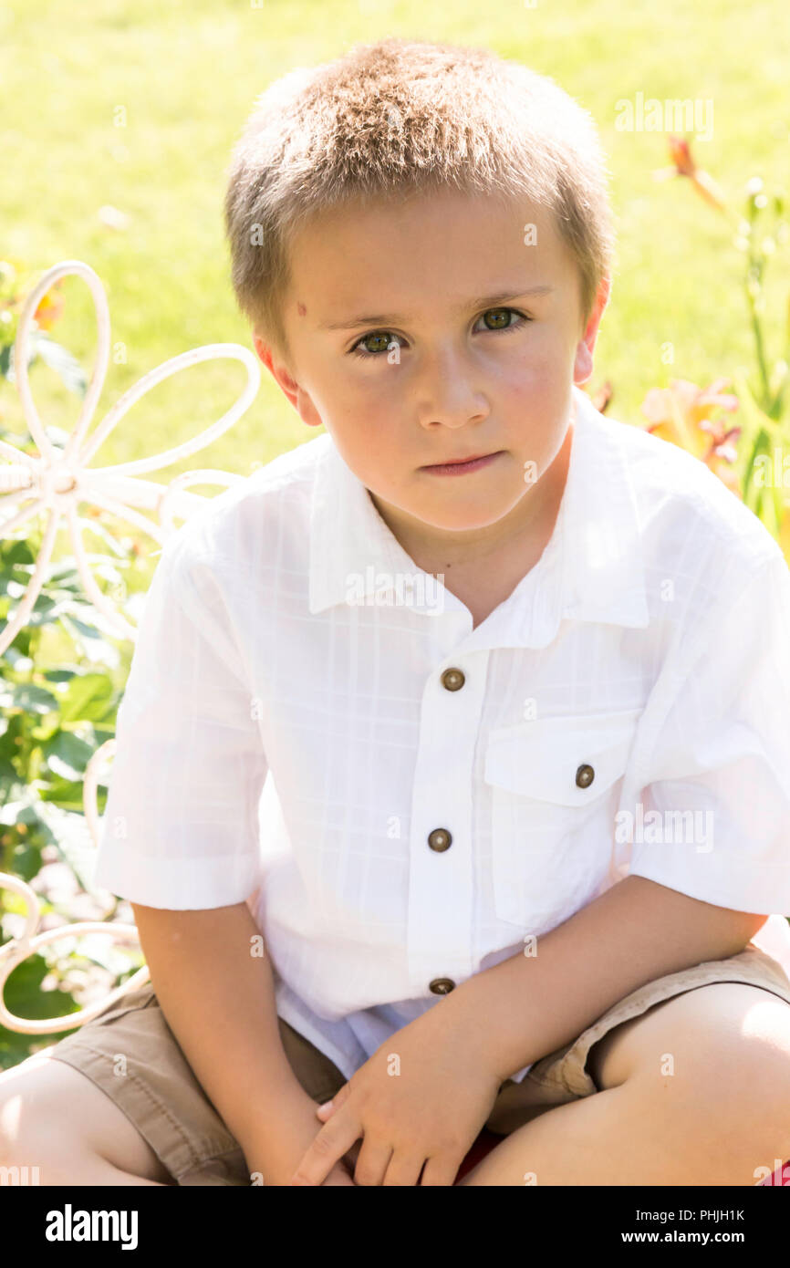 Five years old boy brown hi-res stock photography and images - Alamy