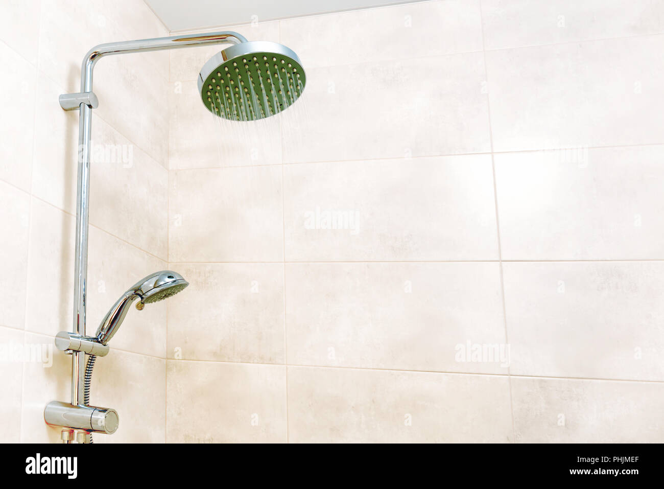 Drop in bathtub bathroom hi-res stock photography and images - Alamy