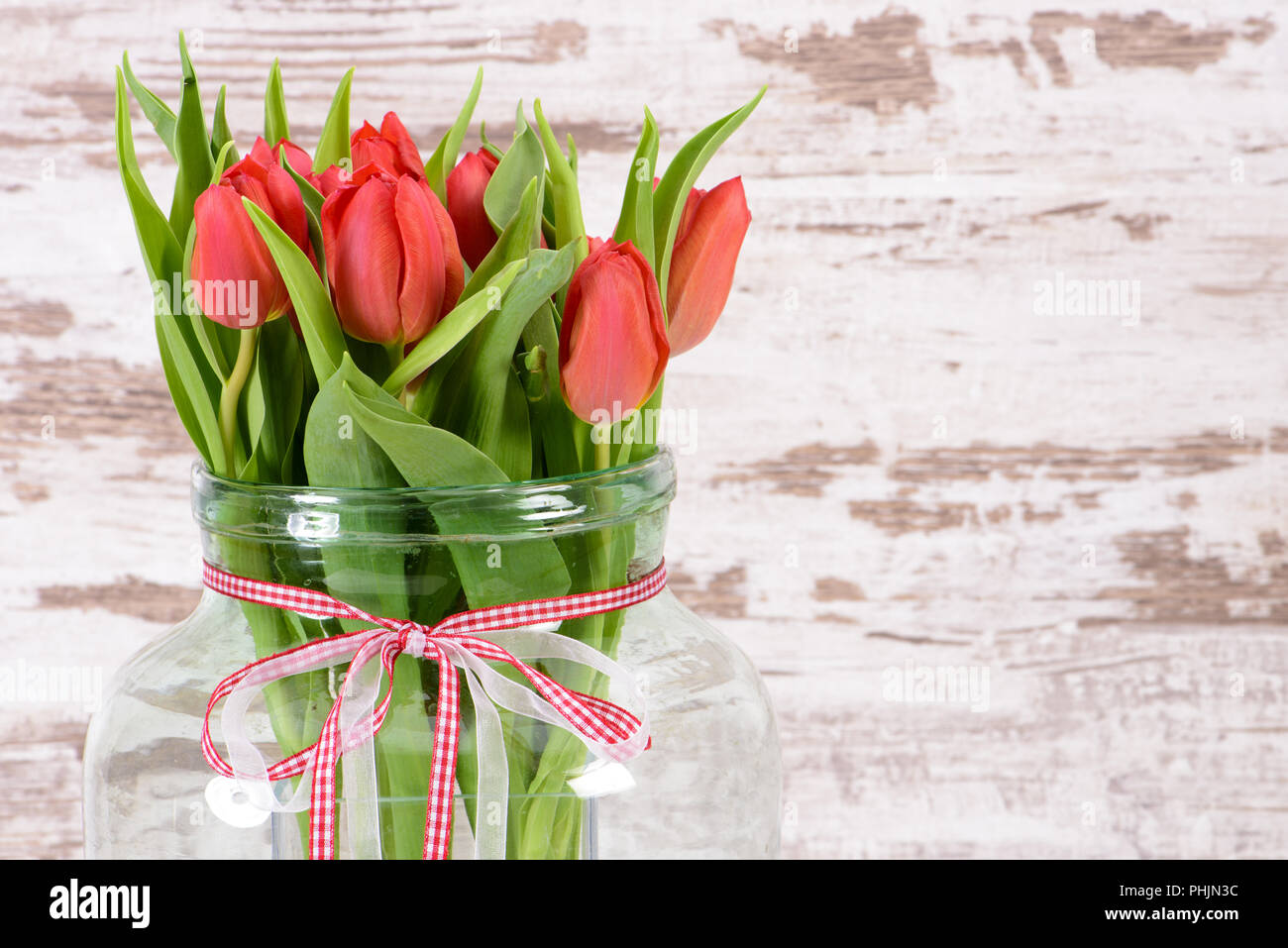 Bunch of flowers for birthday hi-res stock photography and images - Alamy