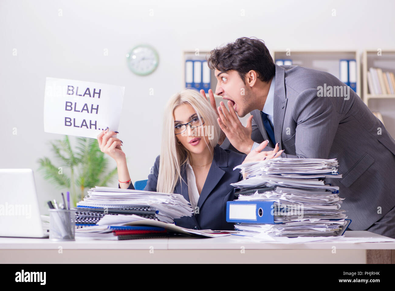 Angry boss yelling at his assistant secretary Stock Photo - Alamy