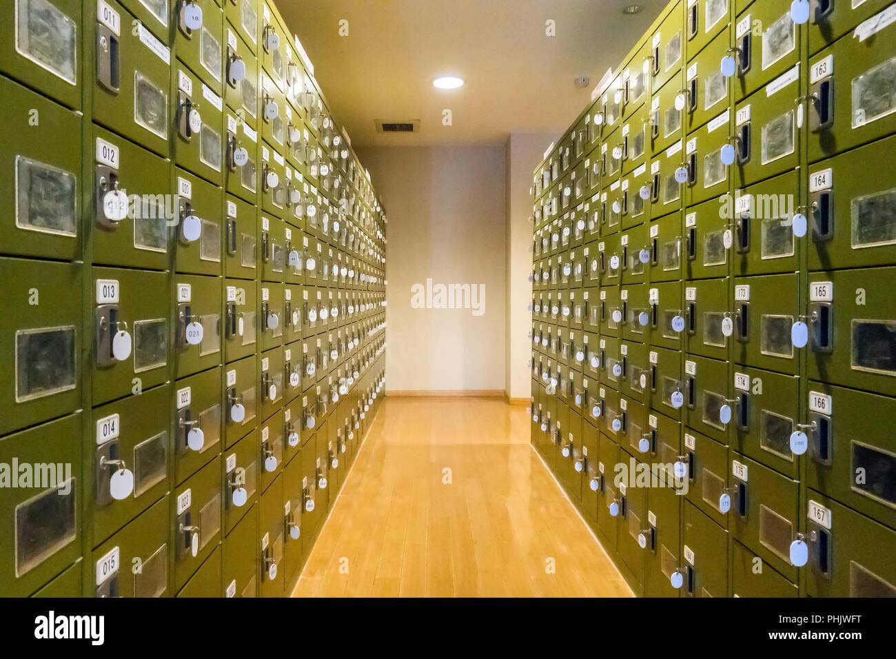 Changing room doors hi-res stock photography and images - Alamy