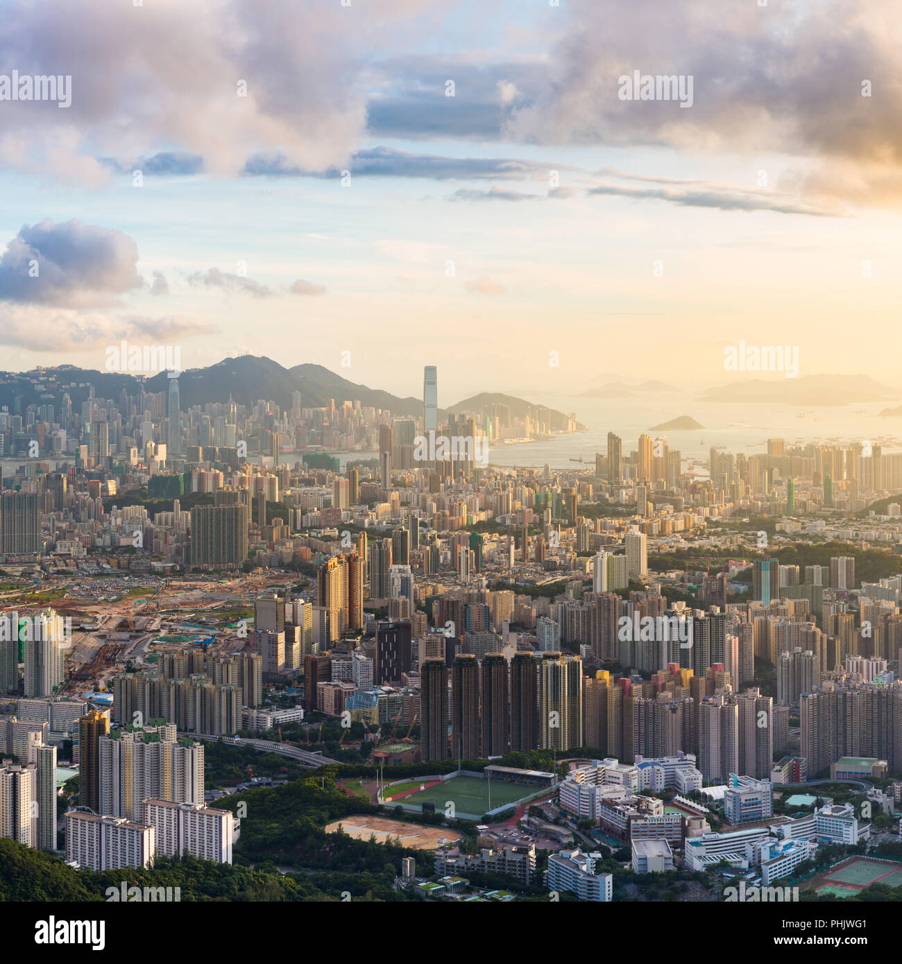 Kowloon view hi-res stock photography and images - Alamy