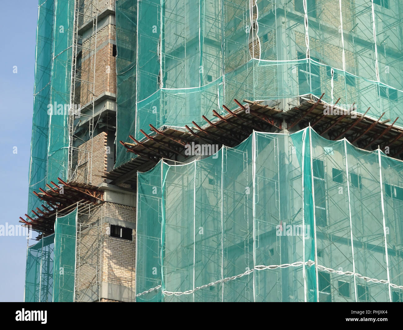 Catch platform or other construction projection from the face of a ...