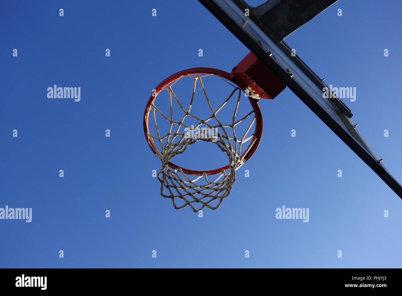 Basketball Hoop, net, open air, outdoor Stock Photo - Alamy