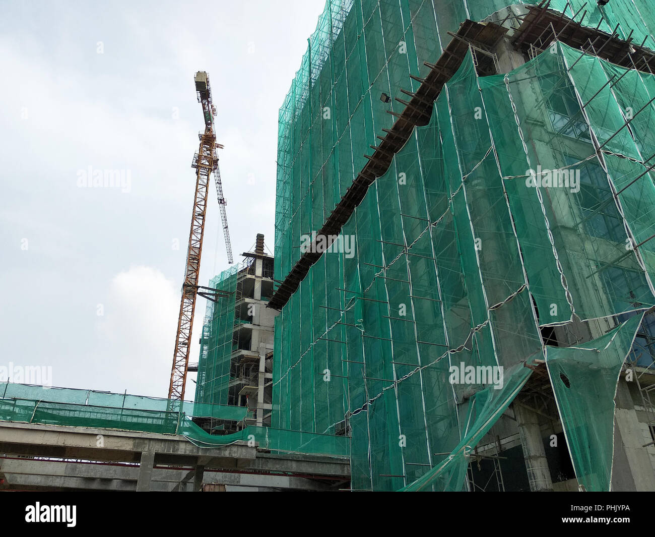 Catch platform or other construction projection from the face of a ...