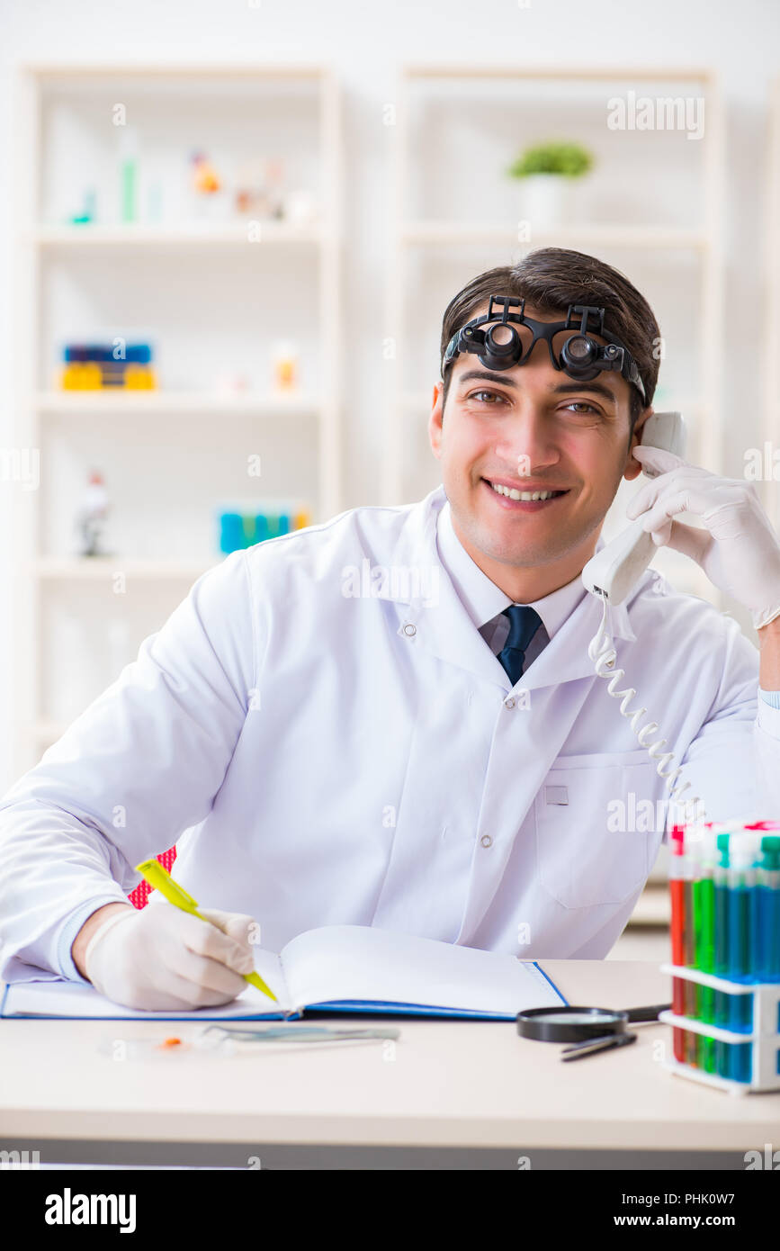 Lab mic hi-res stock photography and images - Alamy