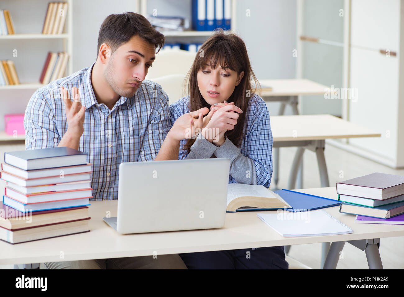 Students arguing class hi-res stock photography and images - Alamy