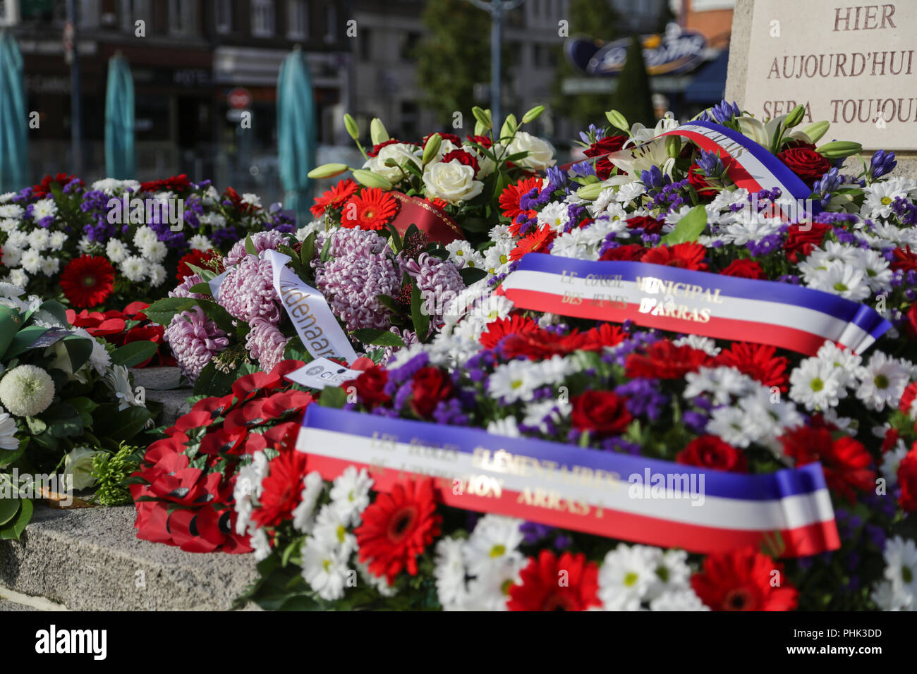 World war structure hi-res stock photography and images - Alamy