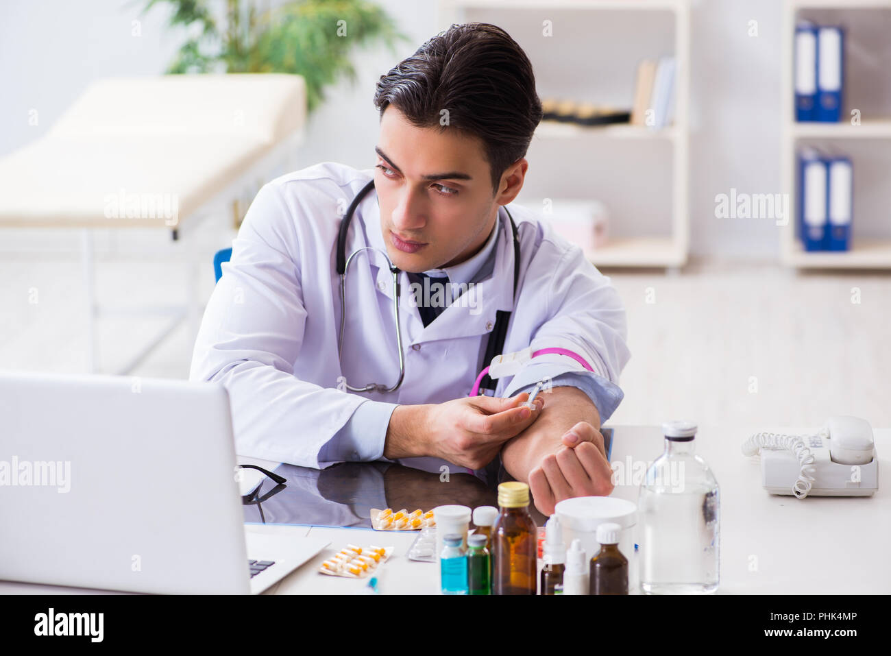 Doctor drug addict in the hospital Stock Photo - Alamy