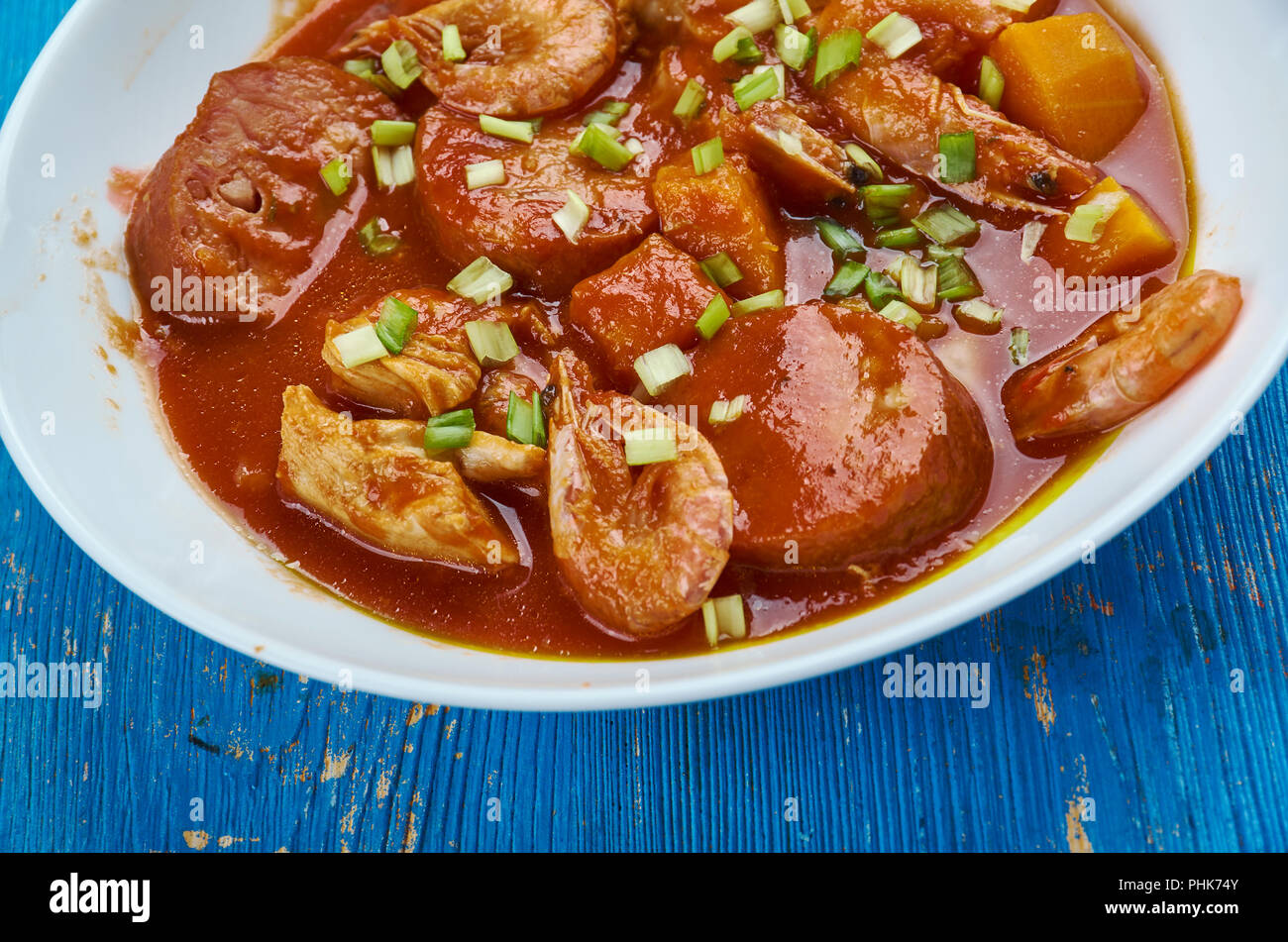 Chicken Shrimp Sausage Gumbo Stock Photo - Alamy