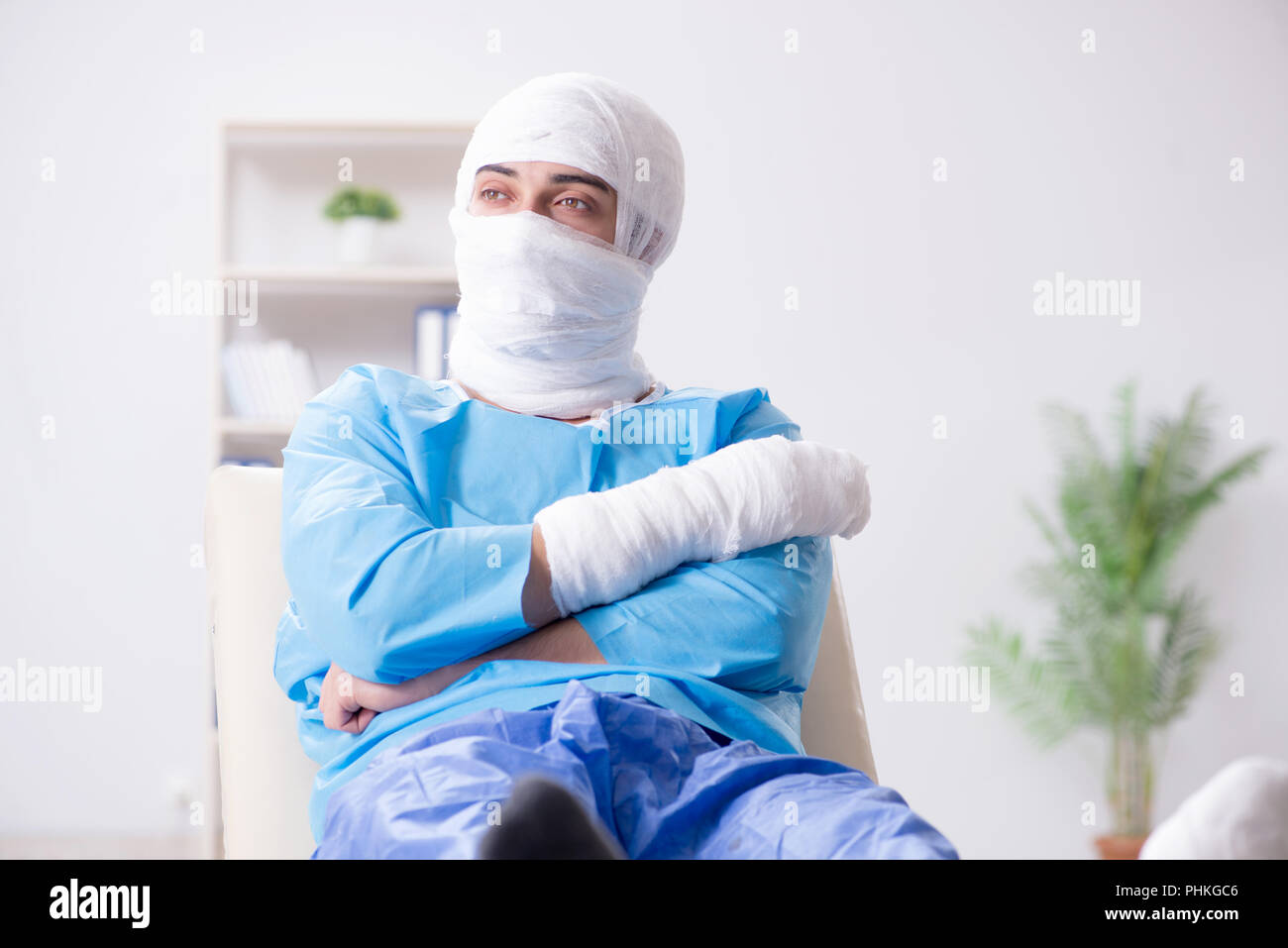 Man suffering from multiple broken bones and fractures Stock Photo - Alamy