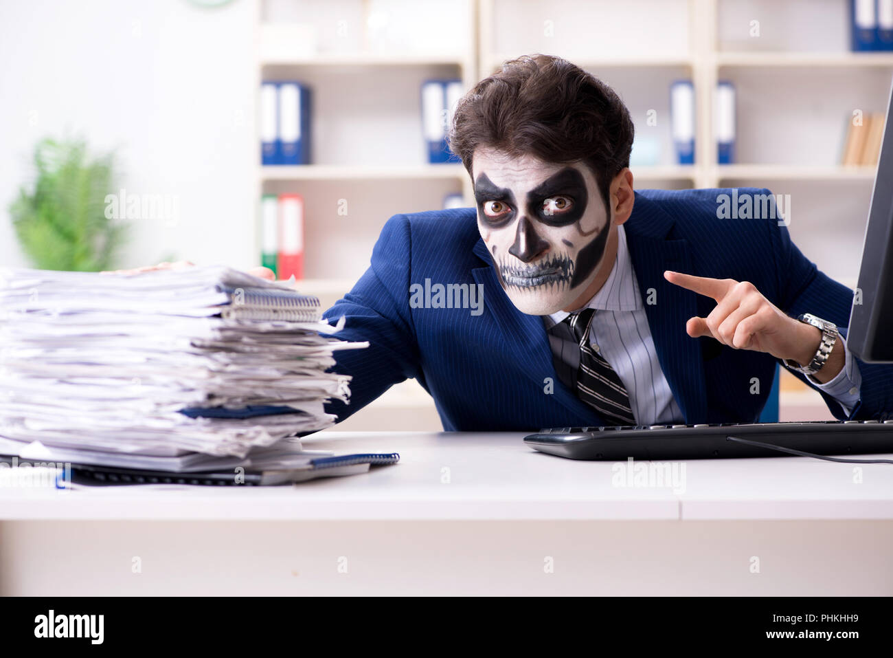 Creepy Face Office Free Shocked Office Workers Image | Download At