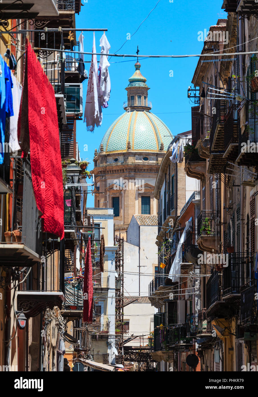 Sicilia palermo street scene hi-res stock photography and images - Alamy