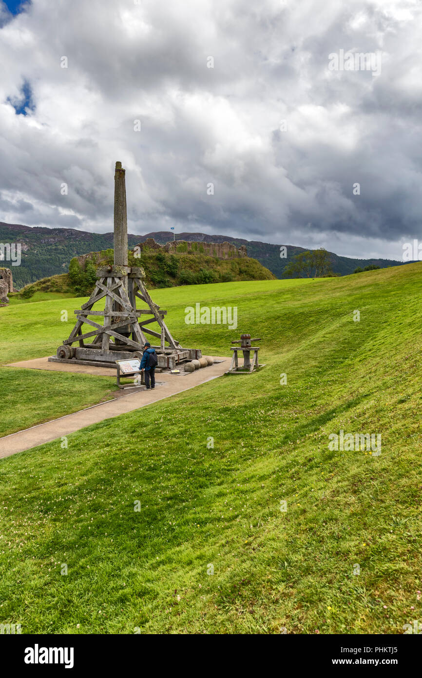 Siege machine hi-res stock photography and images - Alamy