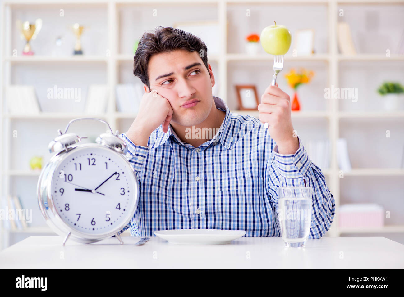 Concept of slow service in the restaurant Stock Photo - Alamy