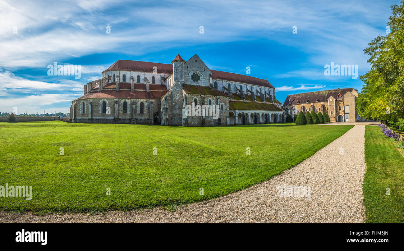 Pontigny hi-res stock photography and images - Alamy