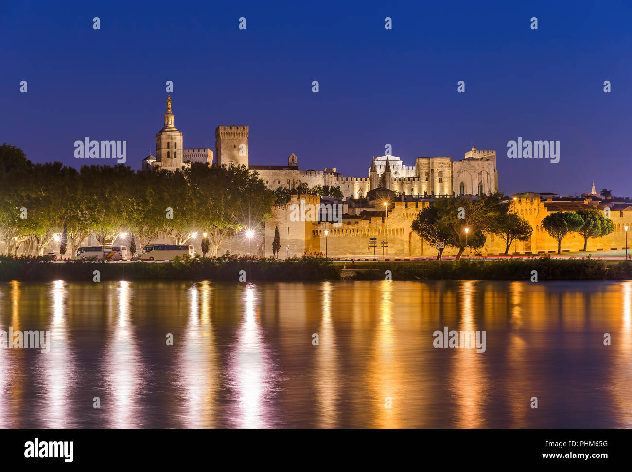 Skyline avignon hi-res stock photography and images - Alamy