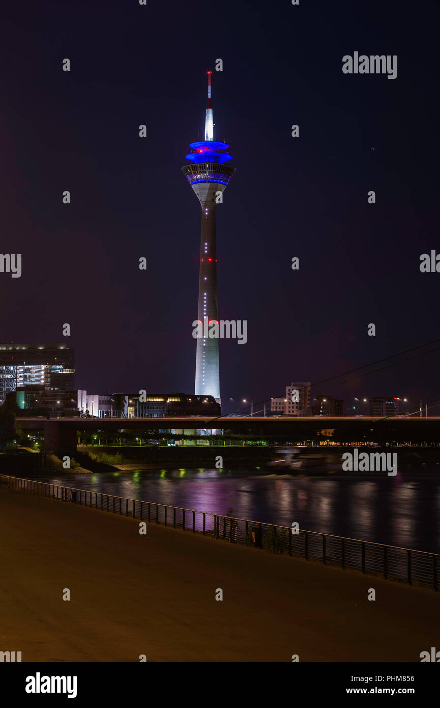 View of the Rhine tower in Dusseldorf, Germany at night Stock Photo - Alamy