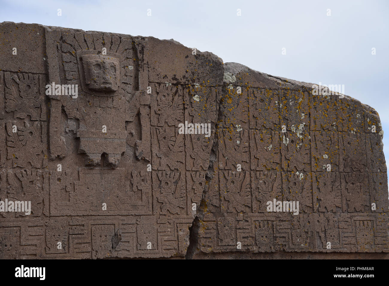 Tiahuanaco puerta del sol hi-res stock photography and images - Alamy