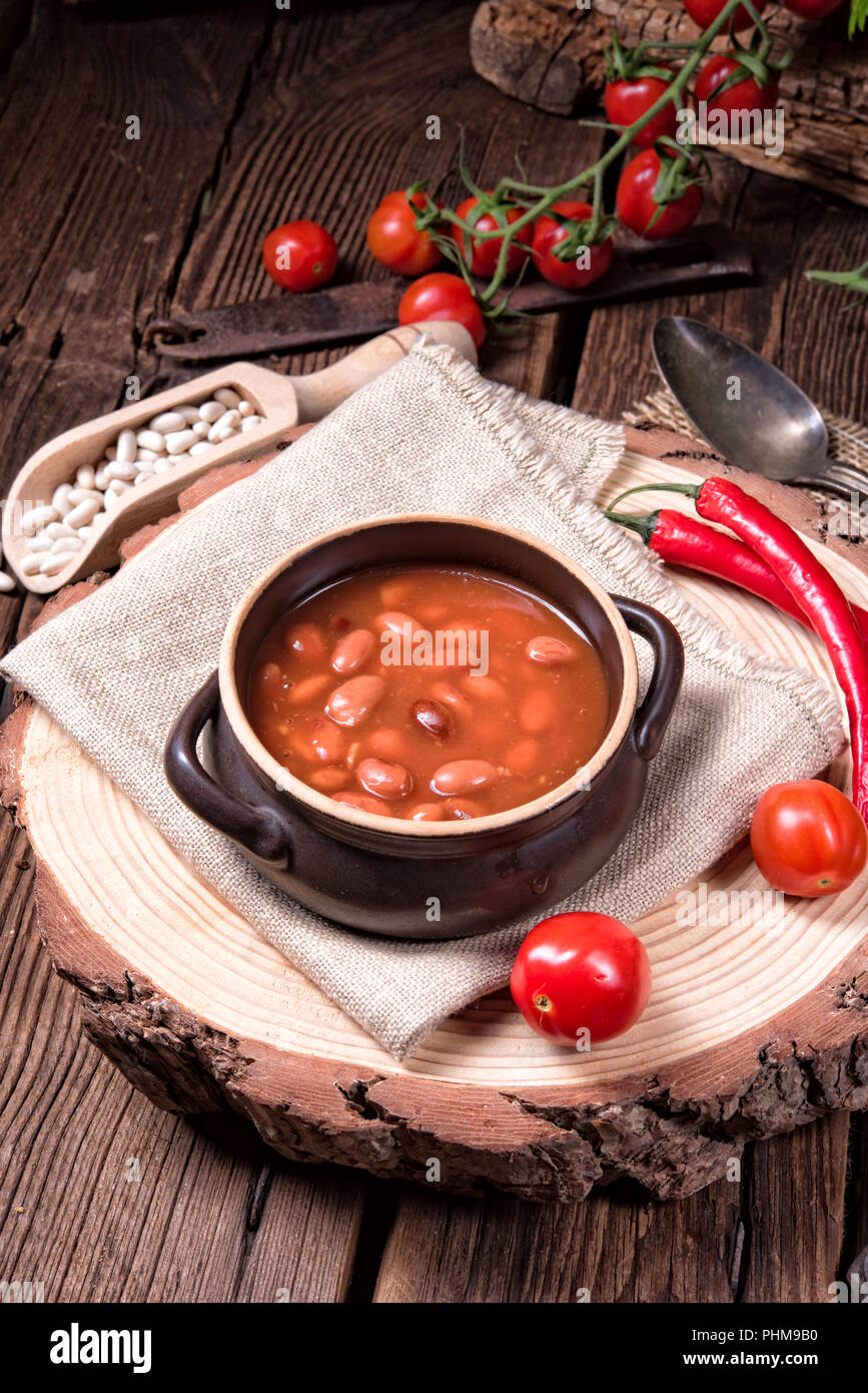 baked beans in tomato sauce Stock Photo - Alamy