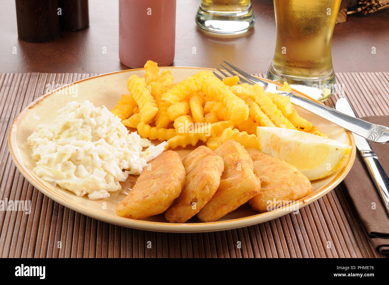 Battered fish sticks french hi-res stock photography and images - Alamy