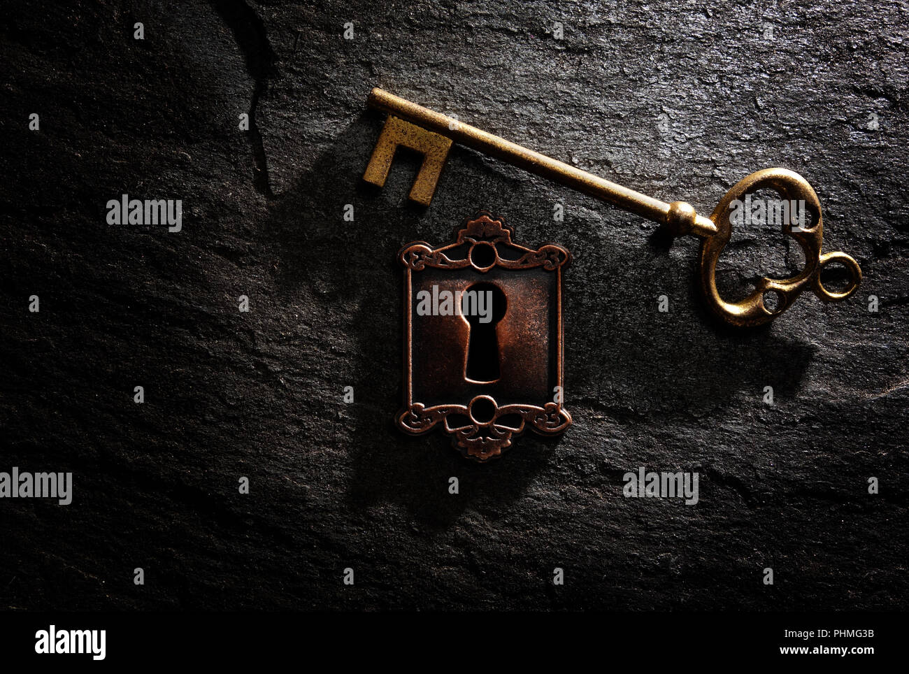 Lock and key Stock Photo - Alamy