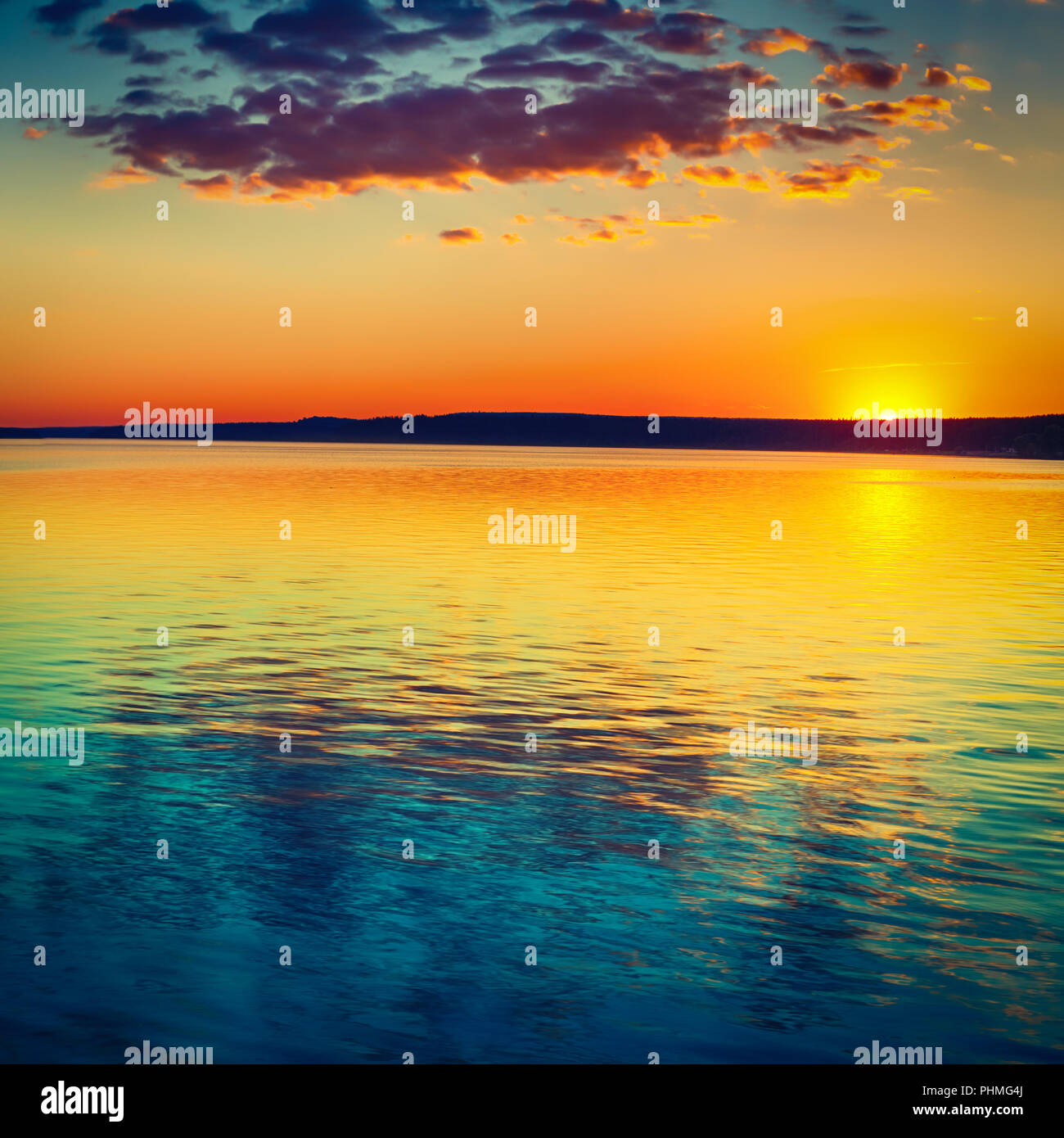 River landscape sunset over river hi-res stock photography and images ...
