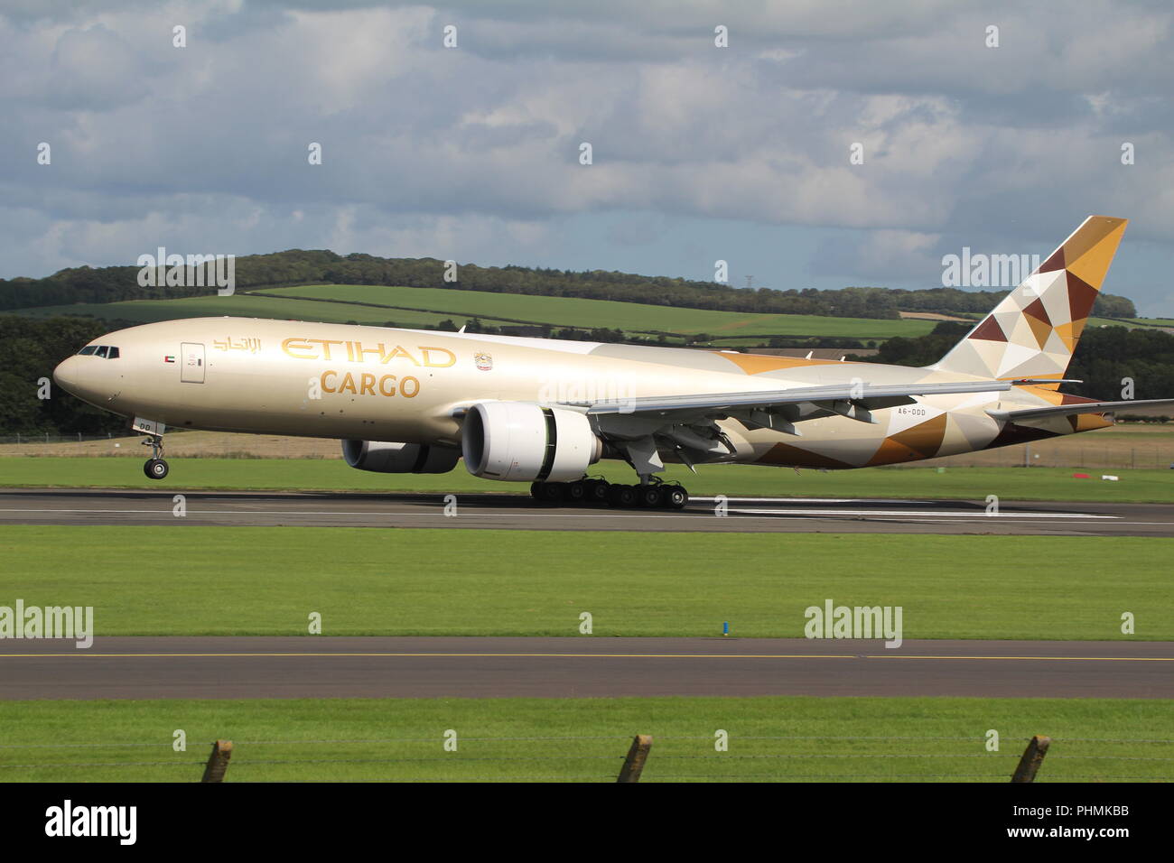 Etihad cargo 777 200 freighter hi-res stock photography and images - Alamy