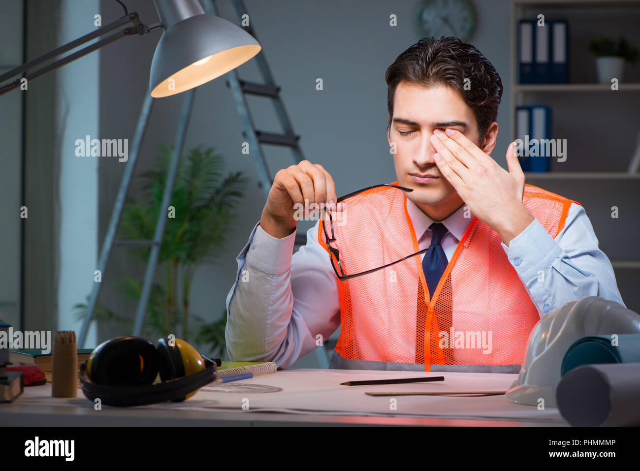 Sleep at the construction site hi-res stock photography and images - Alamy