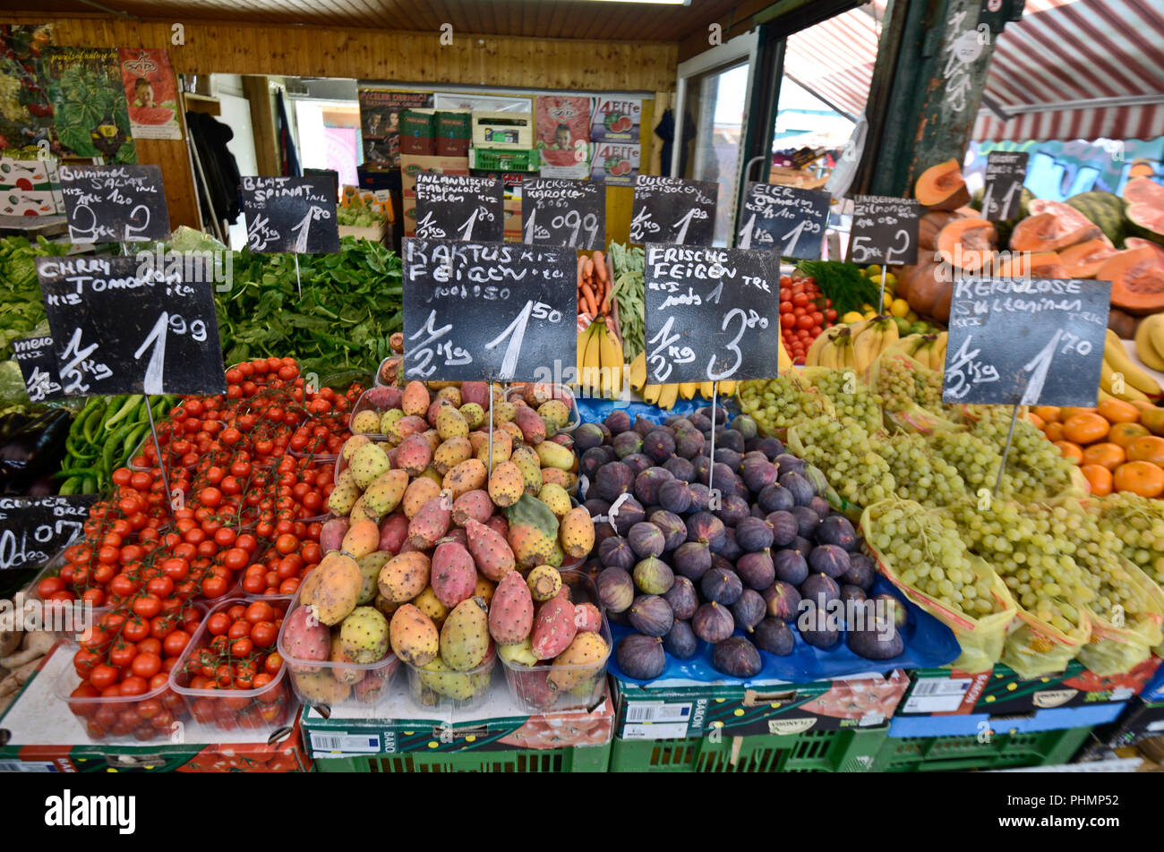Austrian food store hi-res stock photography and images - Alamy