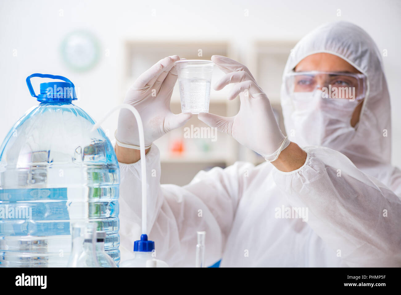 Lab assistant testing water quality Stock Photo - Alamy