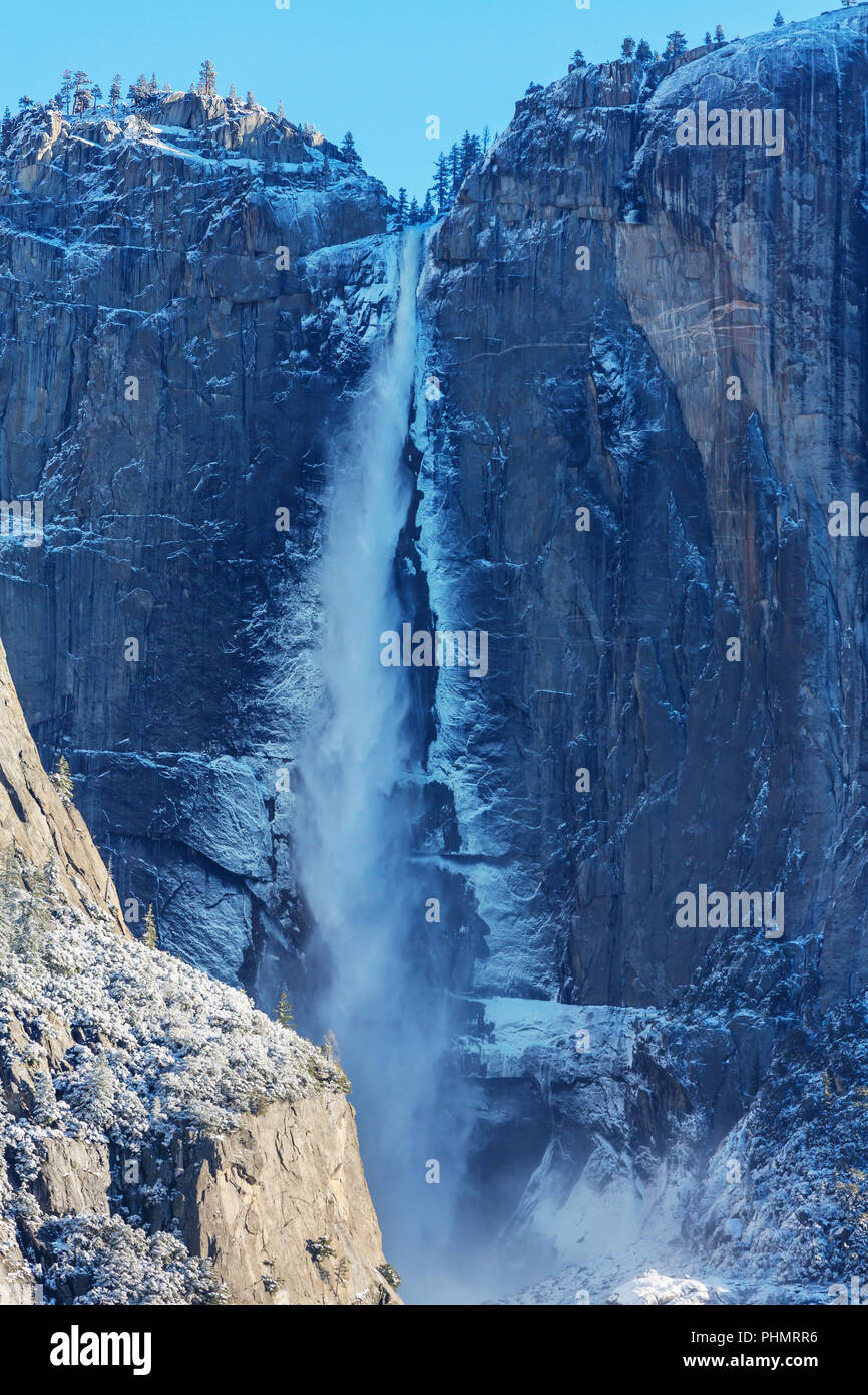 Early spring in Yosemite Stock Photo - Alamy