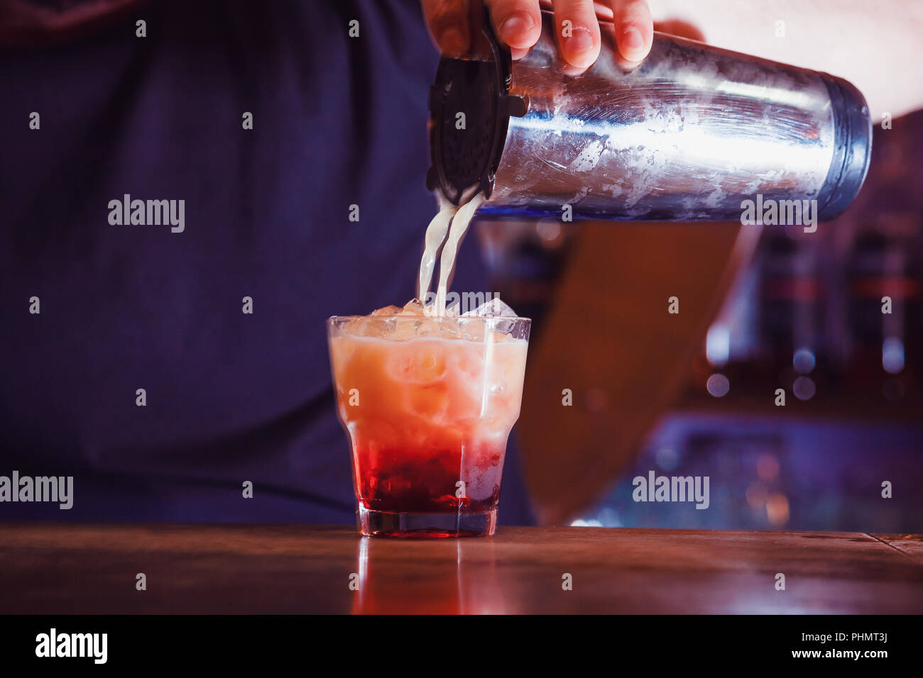 Cocktail sha hi-res stock photography and images - Alamy