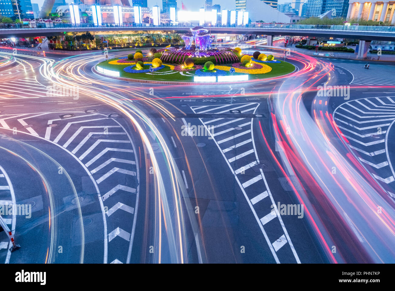 Roundabout hi-res stock photography and images - Alamy