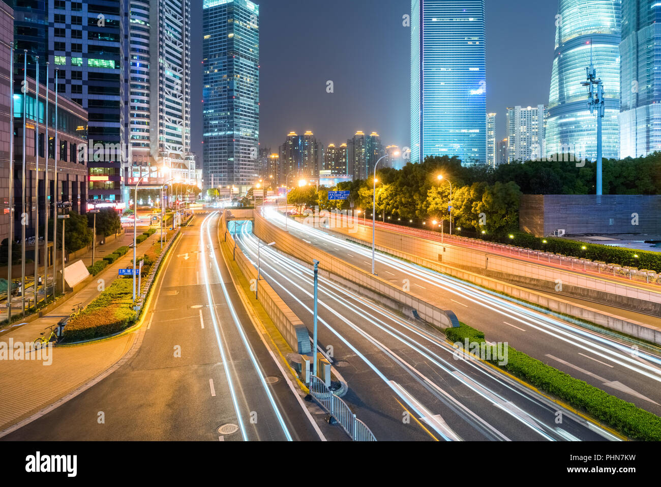 Shanghai street night hi-res stock photography and images - Alamy