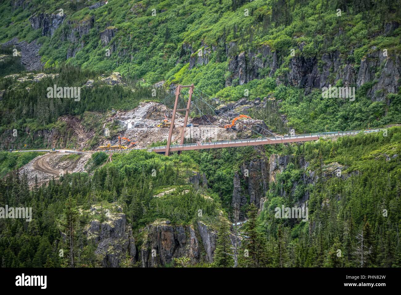Alaska highway construction hi-res stock photography and images - Alamy