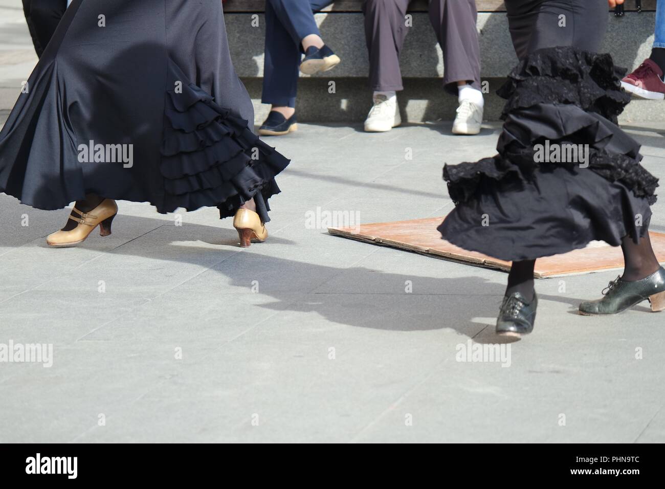 Dance for tourists Stock Photo - Alamy