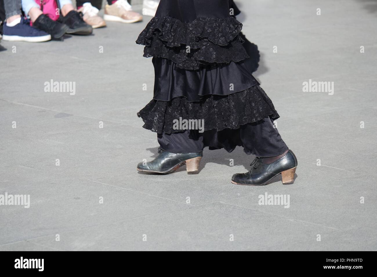 Dance for tourists Stock Photo - Alamy